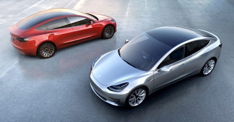 Así es el Tesla Model 3, el carro eléctrico con casi 500 kms de autonomía