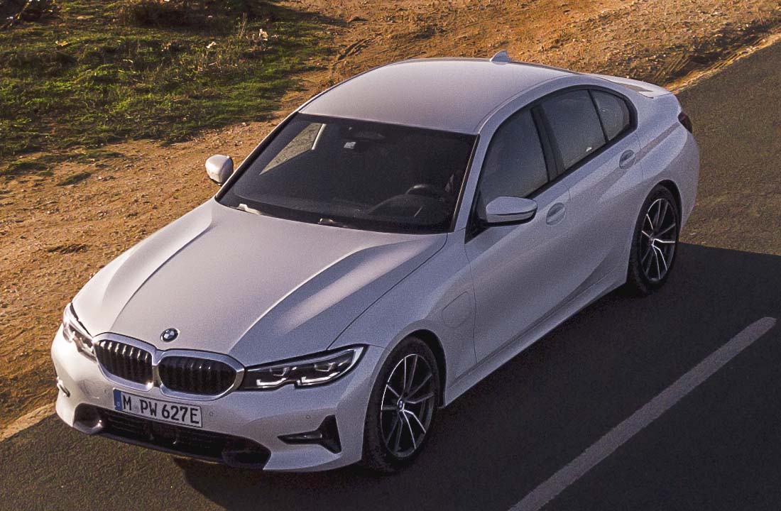 BMW 330e iPerformance 2020: El Serie 3 híbrido enchufable se renueva