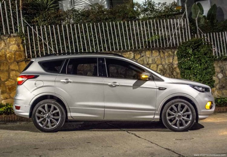 Ford Escape ST Line, al volante: Así es la nueva versión con actitud ...