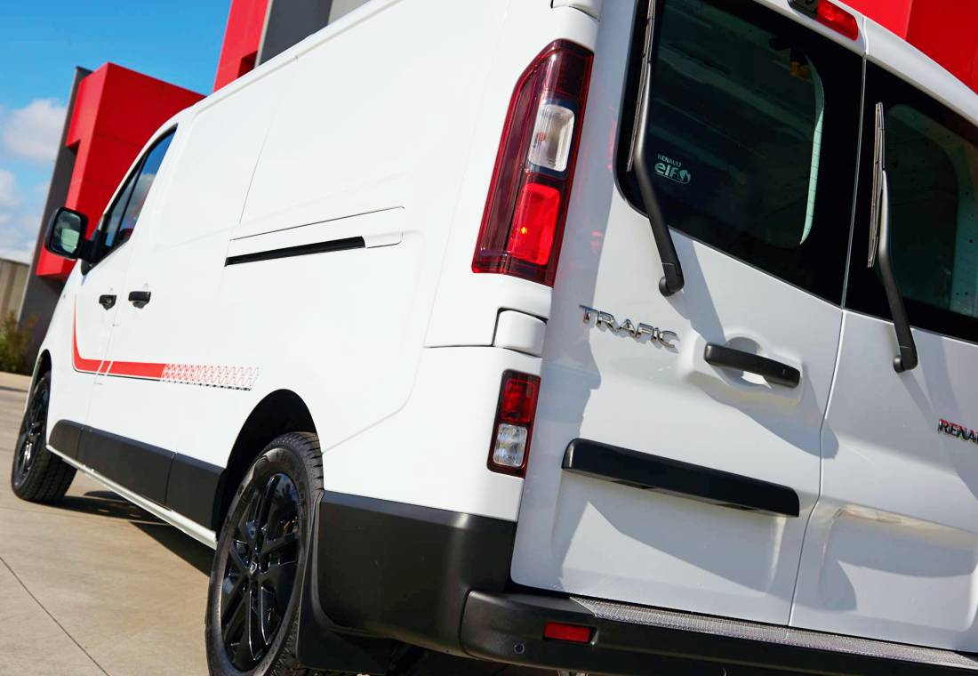 Renault Trafic Fórmula Edition: La furgoneta para trabajar y divertirse