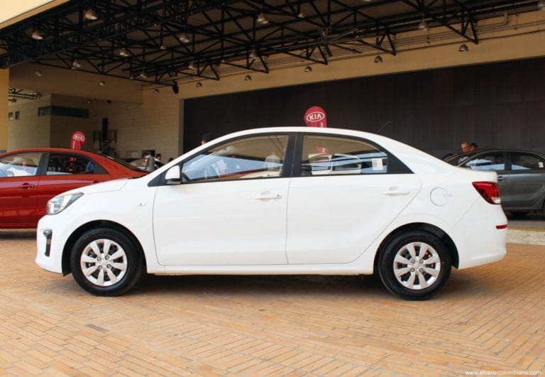 Probamos el Kia Soluto: ¿Qué trae el nuevo sedán familiar para Colombia?