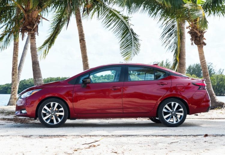 El Nissan Versa 2020 ya está a la venta en México: Precios y ...