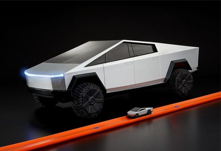 La Tesla Cybertruck para todos llegará a fin de año... en miniatura y ...