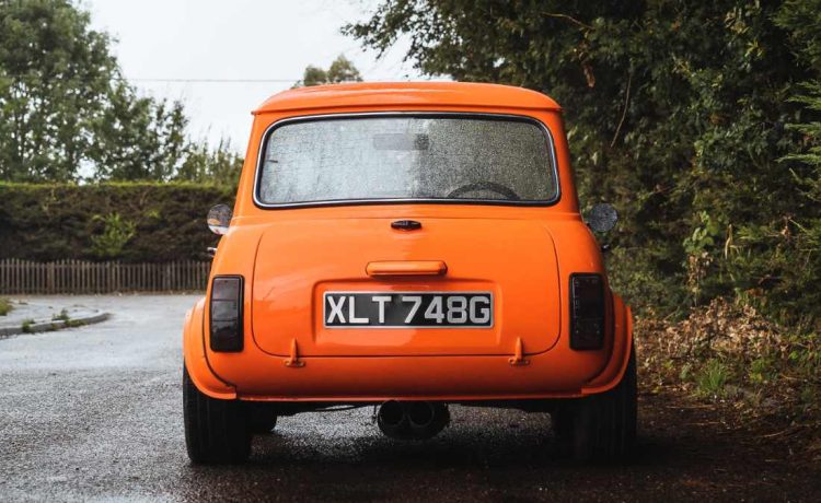 Mini Shorty: Tan pequeño, que parece sacado de una historieta...¡y está ...