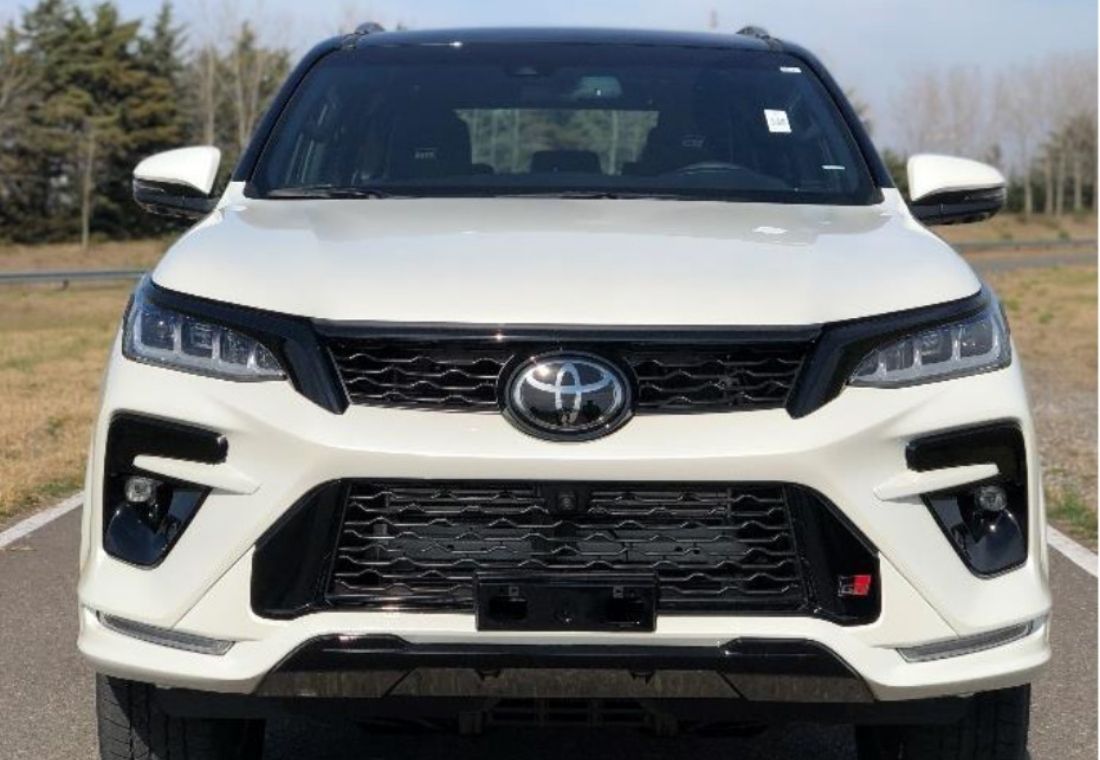Toyota SW4 Fortuner GR-S debutó en Sudamérica: estos son los detalles