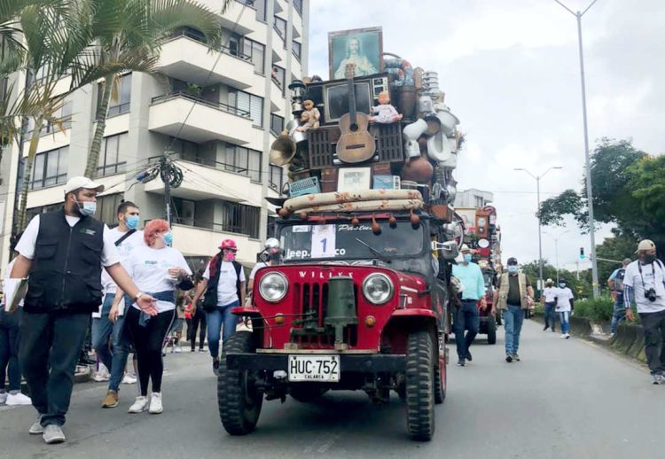 Jeep celebró sus 80 años regresando al desfile de 'Yipaos', en Armenia