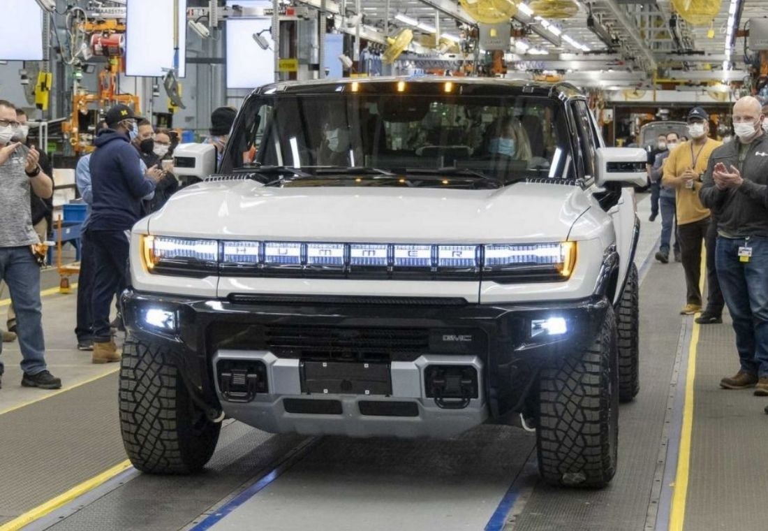 Ford, GM y Toyota donaron 1 millón de dólares cada uno para la posesión ...