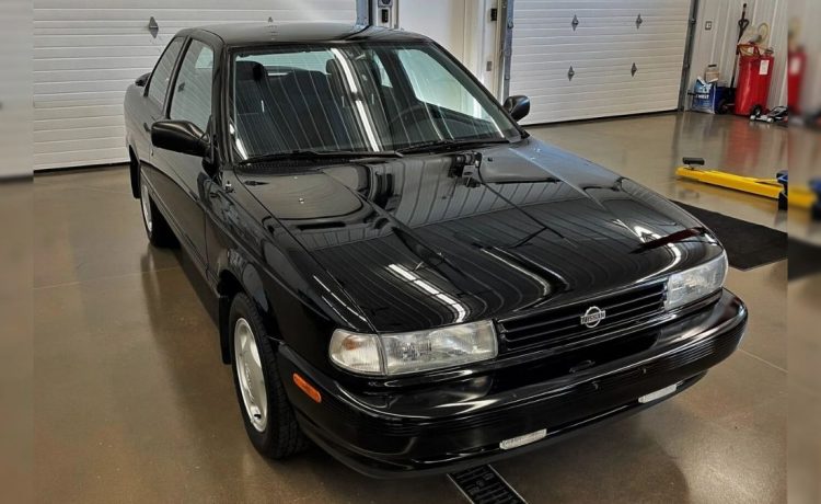 Un Nissan Sentra de 1992 se vendió este año, por más 30 mil dólares