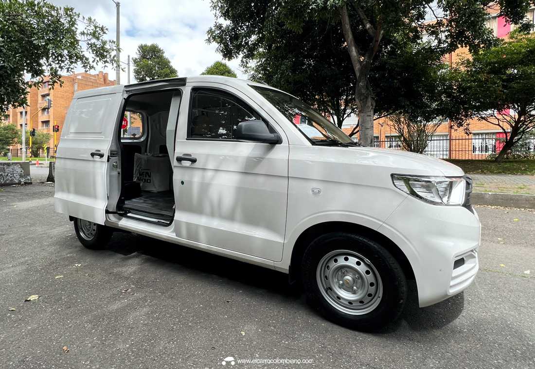 Chevrolet N400, nueva minivan en Colombia: Precio, detalles y Video