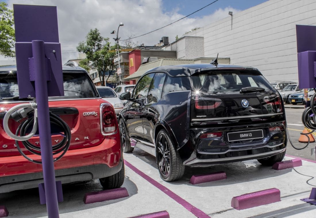 BMW en Colombia, reveló su estrategia de movilidad eléctrica al 2040