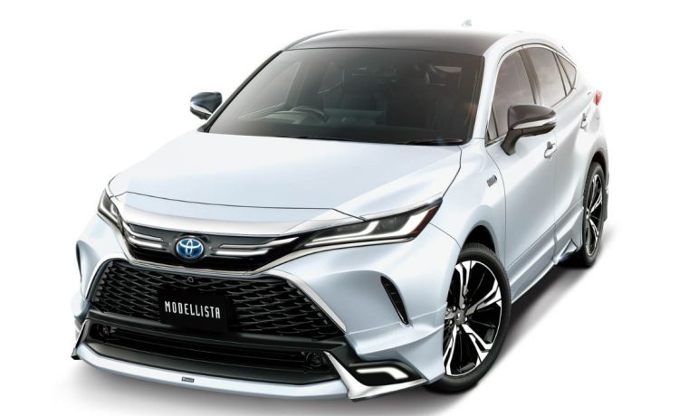 Este Toyota Harrier PHEV preparado por Modellista llama aún más la atención