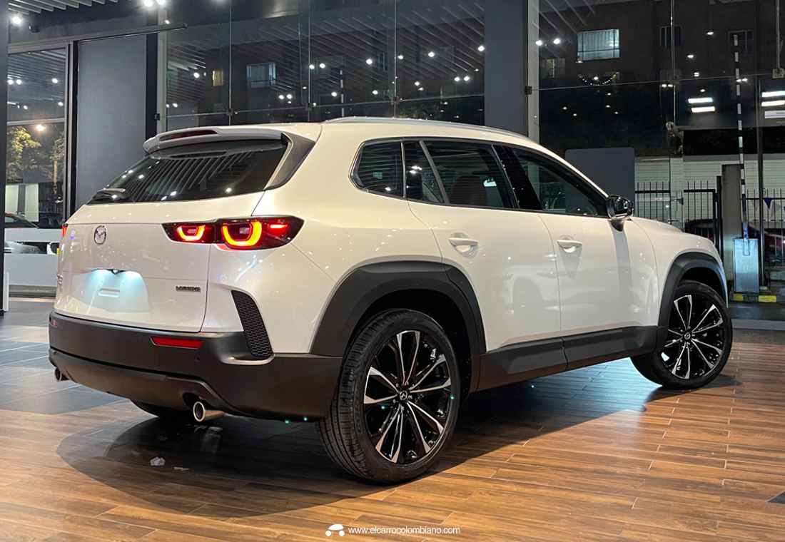 Mazda CX-50 ya está a la venta, con beneficios especiales y sin esperas
