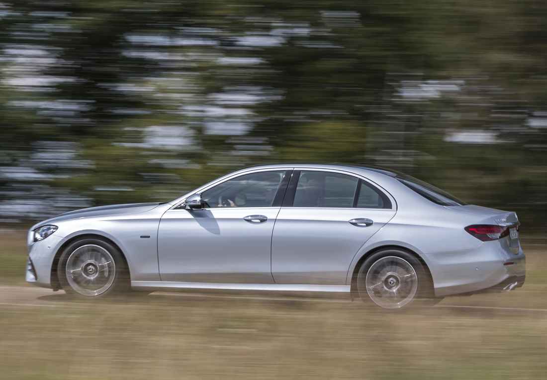 Mercedes-Benz E300 e, nueva versión híbrida enchufable en Colombia: Precio y datos
