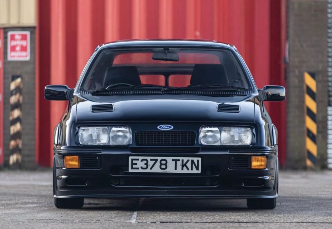 Este Ford deportivo de los '80, muy escaso, se vendió por un precio ...