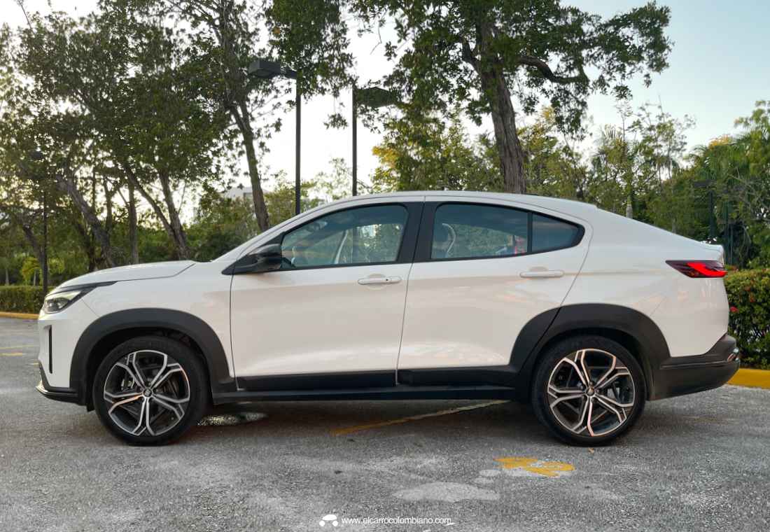 Fiat Fastback, un SUV Coupé útil y familiar para Colombia; lo manejamos