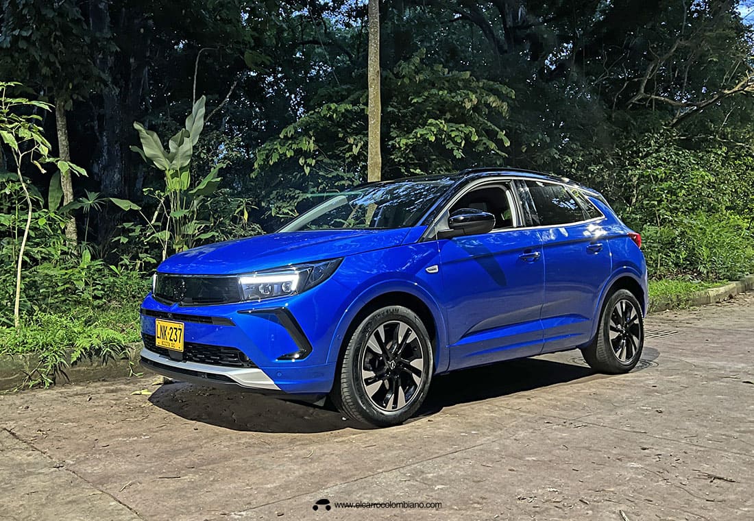 Opel Grandland 2024: manejamos al SUV familiar de estirpe alemana (VIDEO)