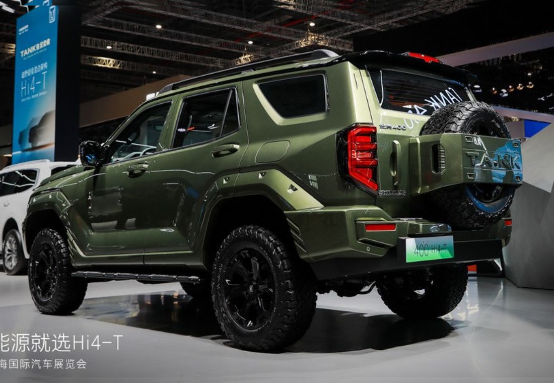 Tank 400 debuta como un agresivo SUV híbrido enchufable con más de 400 hp