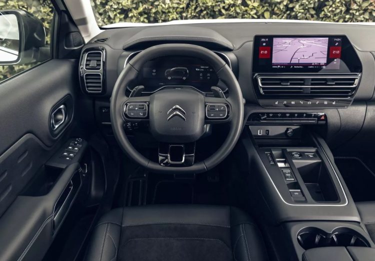 Citroën C5 Aircross estrena nueva versión híbrida, que suma más potencia