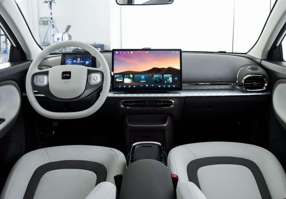 JAC inició ventas de su nuevo carro eléctrico asequible, Yiwei 3