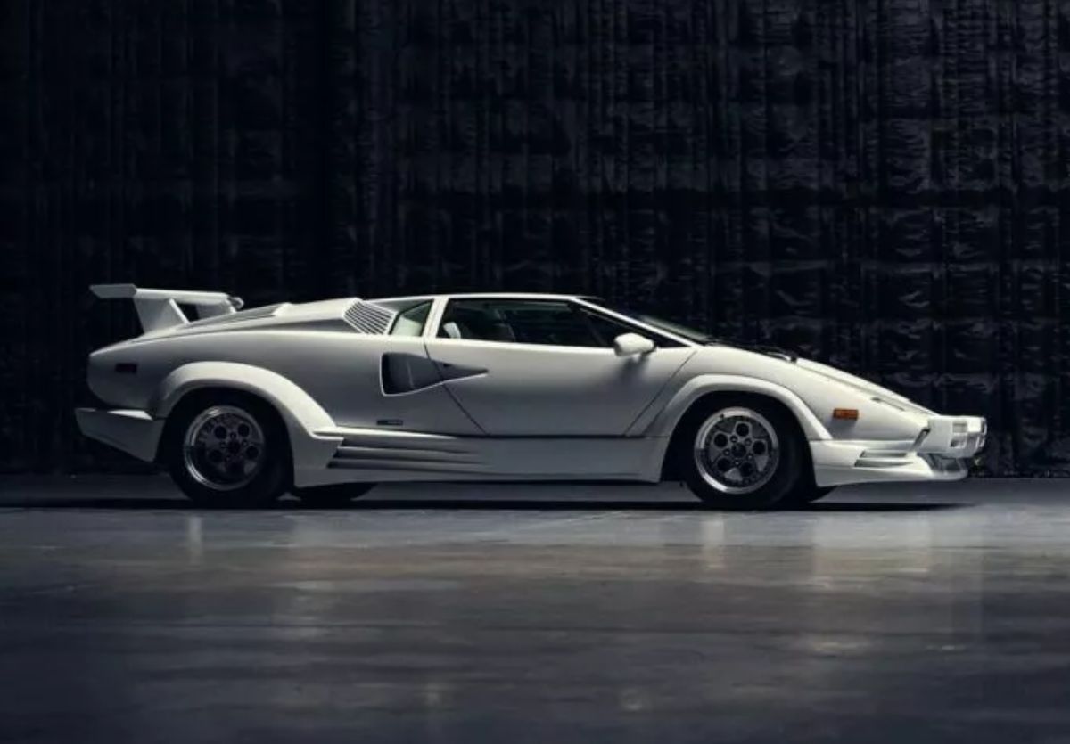 Este Lamborghini Countach de 1989, una “joya” del cine, está buscando dueño