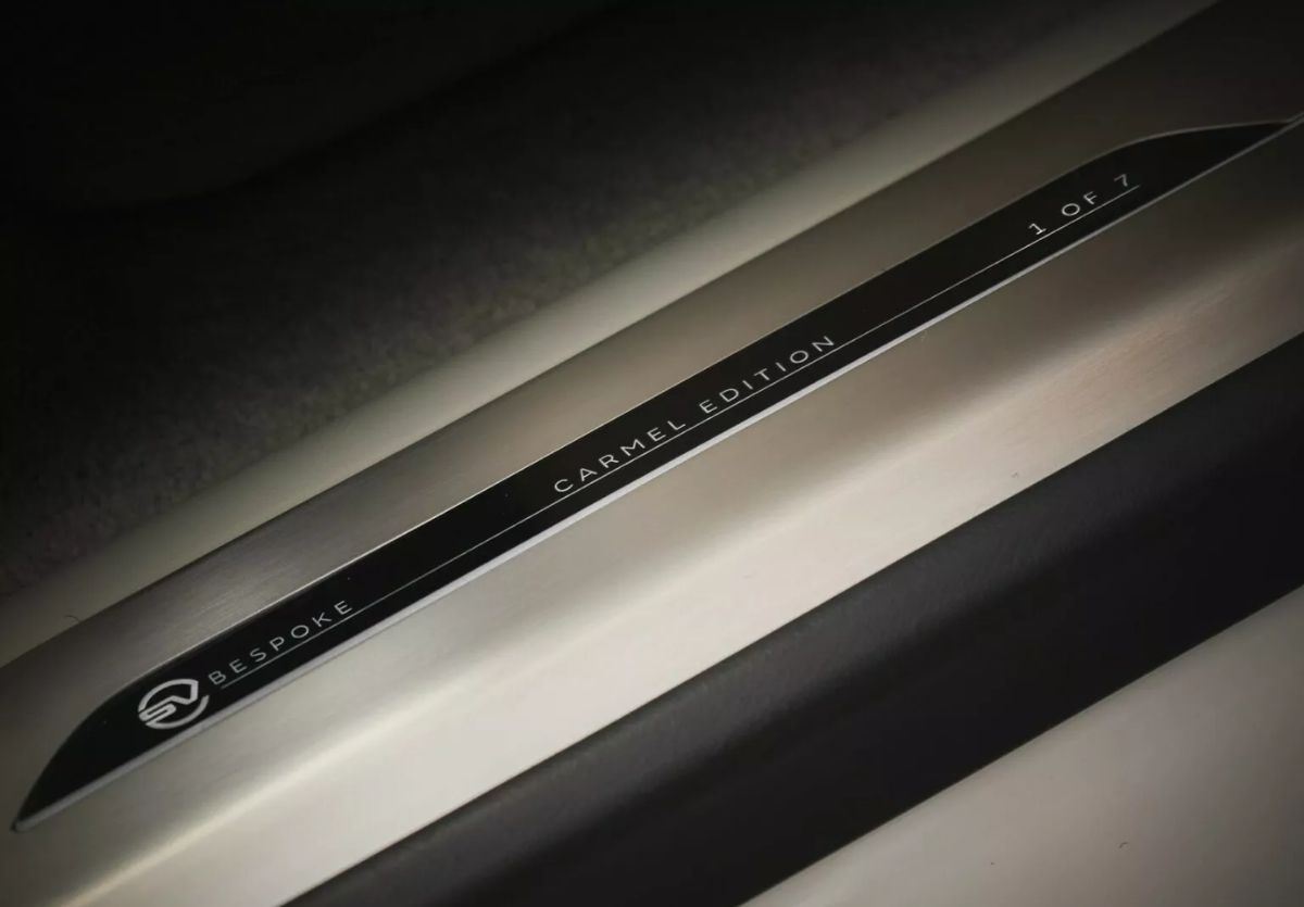 Range Rover SV Carmel Edition 2024 viste de alta moda y elegancia al ...