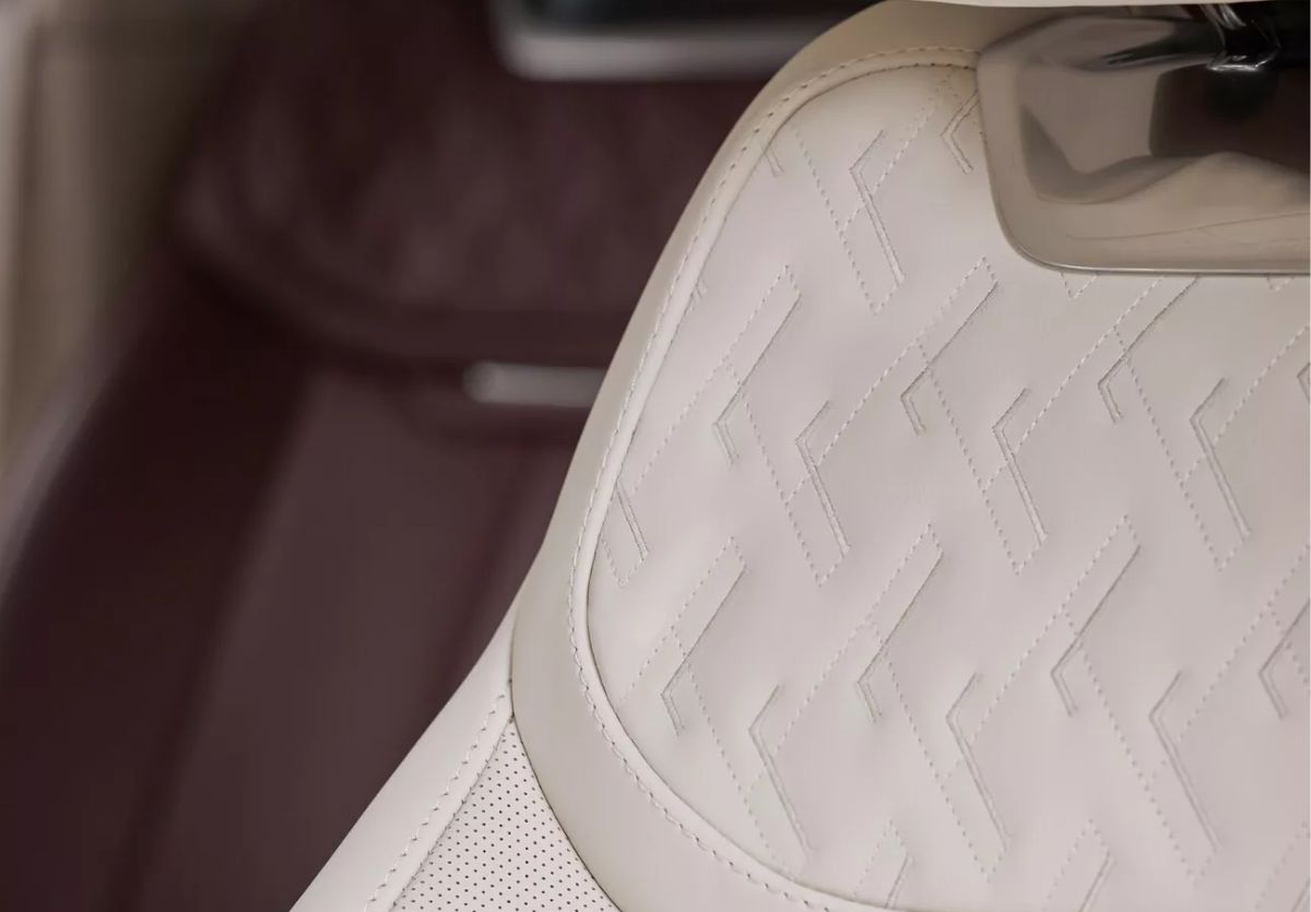 Range Rover SV Carmel Edition 2024 viste de alta moda y elegancia al ...