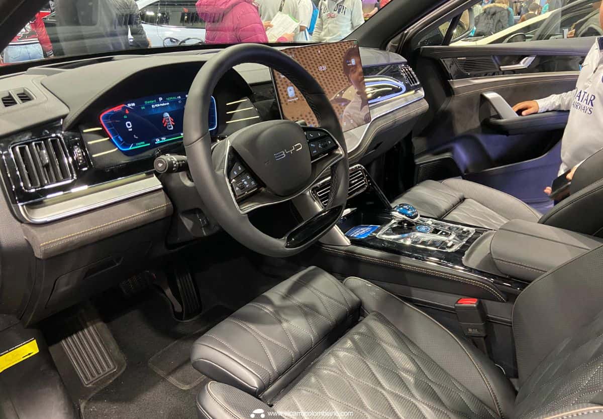 BYD Tang 2024 llega a Colombia como un SUV eléctrico de 7 asientos y ...