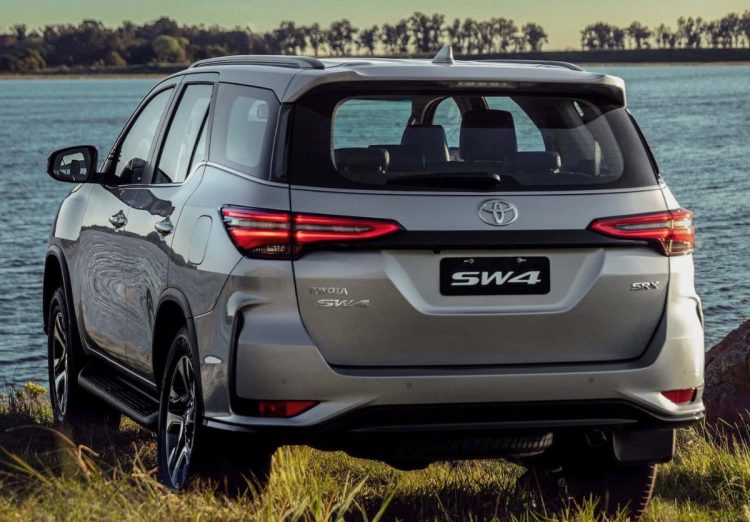 Toyota SW4 Fortuner 2024 tiene una cara más feroz y ganó más funciones ...