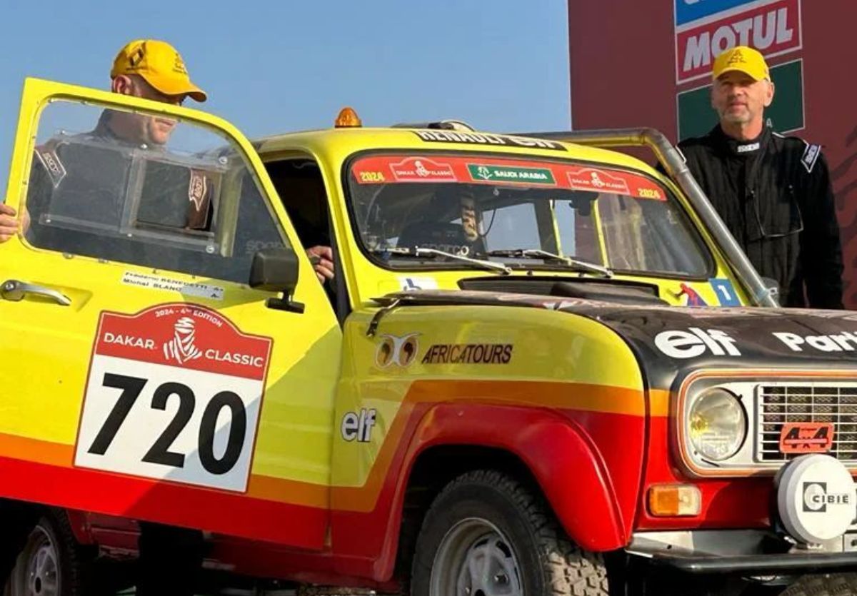 Un Renault 4 de 1980 que antes era una patrulla, está corriendo el ...