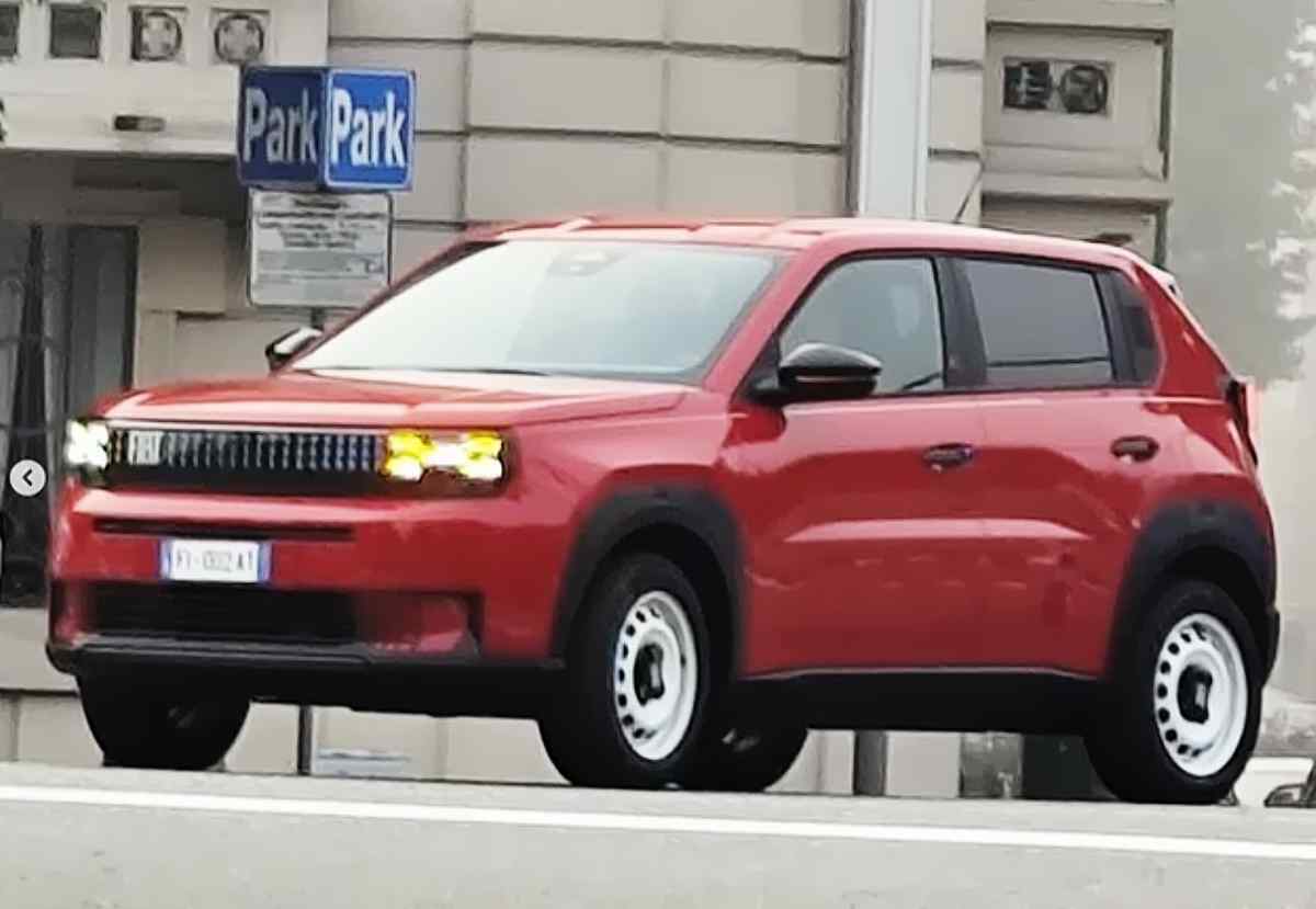 Una imagen que pronto será cotidiana: el nuevo urbano Fiat ya está en ...