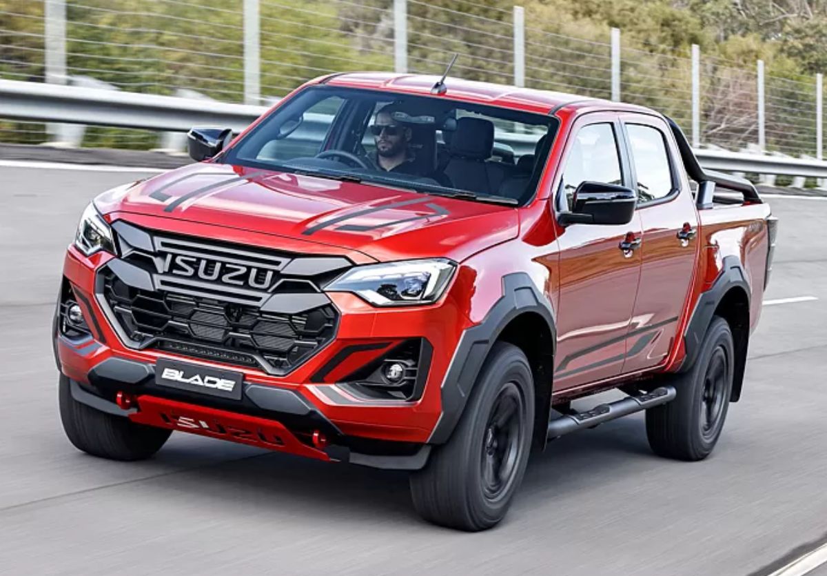 Isuzu D-Max Blade, la pick-up estrena versión tope de gama, más ...