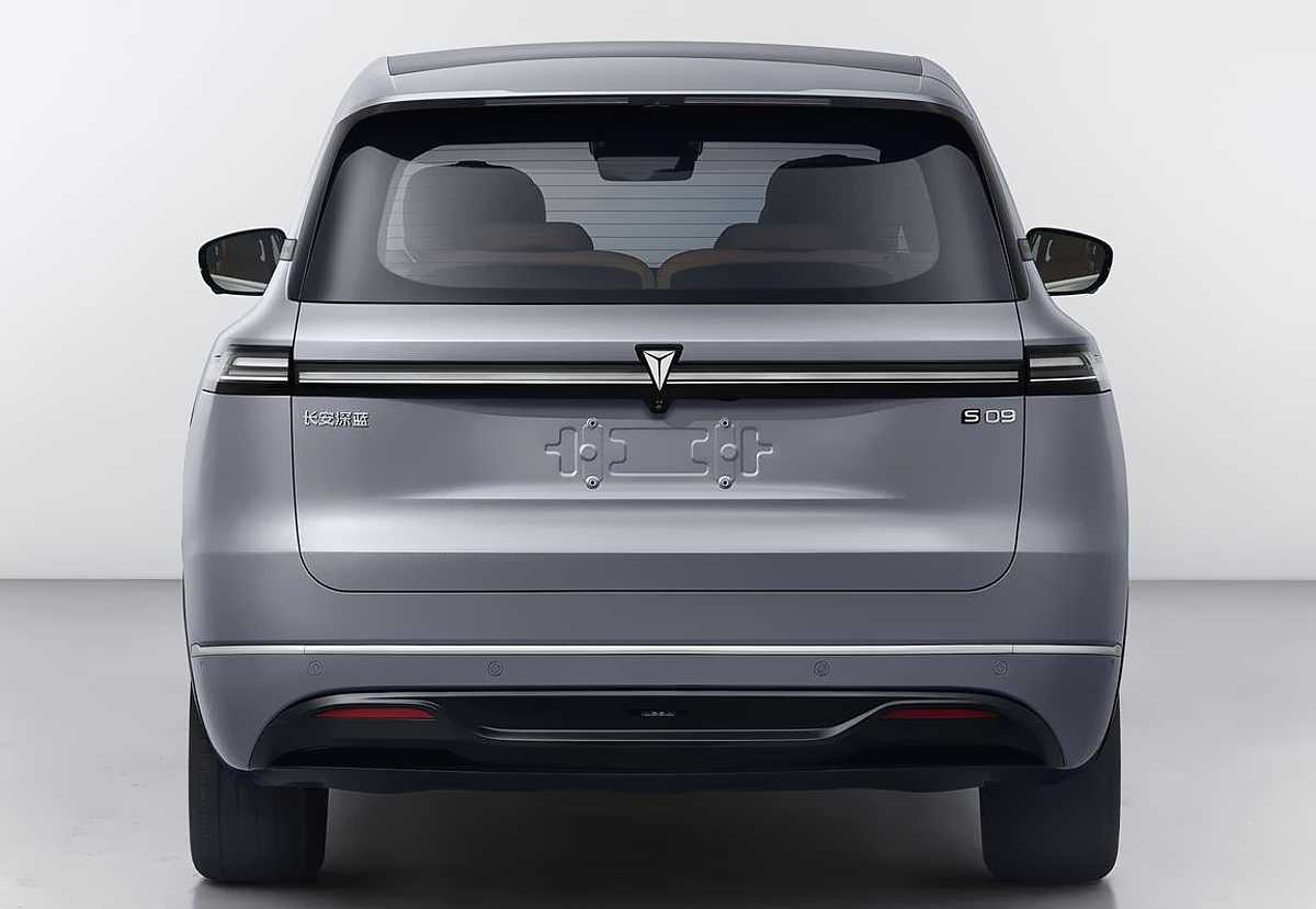 Ya está lista la camioneta híbrida más grande e imponente de Deepal: estreno a la vista