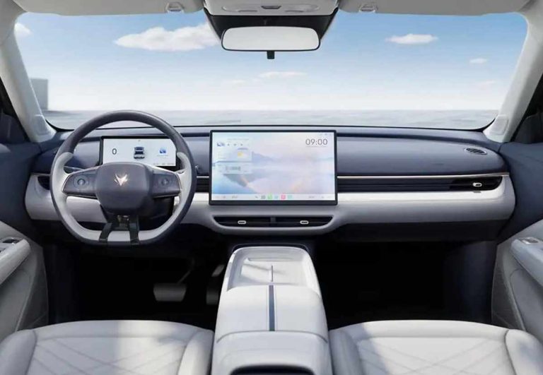 Arcfox T1: el nuevo carro eléctrico que apunta al BYD Dolphin, a un ...
