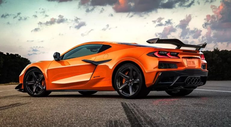 Chevrolet Corvette seguirá fiel a los motores gasolina y estrenaría un ...